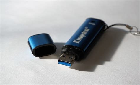 Как подключить Usb флешку к смартфону