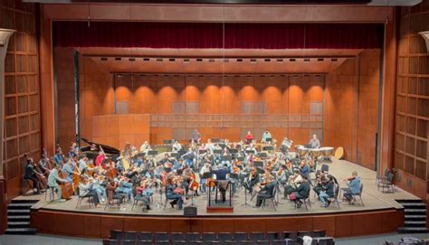 Biography Andrew Strawn Composer