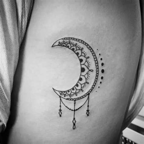 50 Pretty Side Tattoos For Girls