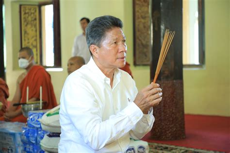 ឯកឧត្ដមទេសរដ្ឋមន្ត្រី ស៊ុន ចាន់ថុល