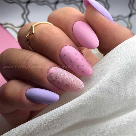 ۴۵ مدل خاص و باربی پسند ناخن صورتی پاستیلی در سال ۱۴۰۲