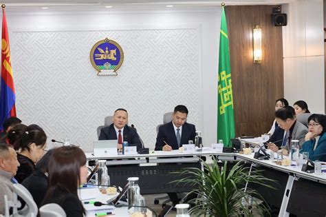 ДАРХАН СУМЫН ЗАСАГ ДАРГЫН ҮЙЛ АЖИЛЛАГААНЫ ХӨТӨЛБӨРИЙГ ЭРДЭМТЭН