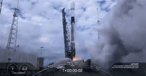 스페이스x 100번째 로켓 발사 성공