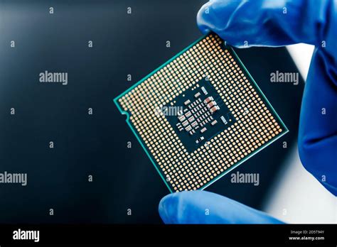 Silicon Chip Hi Res Stock Photography And Images Alamy