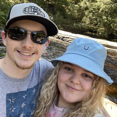 Barbara Abernathy And Cameron Harrods Wedding Website