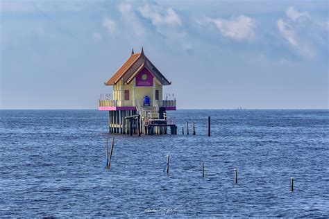 หนีเที่ยว ศาลาพระกลางน้ำ จ สมุทรสาคร 1 เดียวในไทย