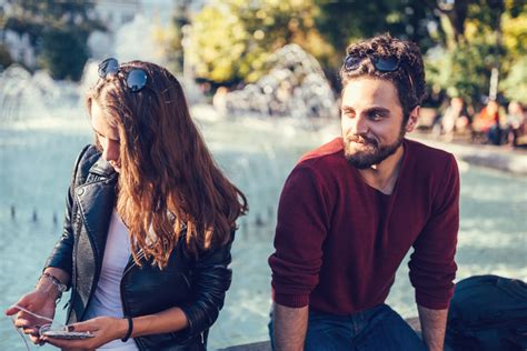 Ways Youre Giving Him Mixed Signals Without Realizing Maclynn US