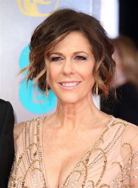 Who Is Rita Wilson 5 Things To Know About The Actress Rita Wilson