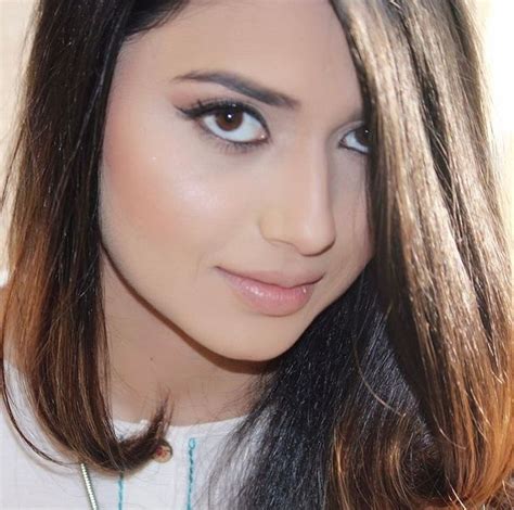 Pin By Aman Sidhu On Nimrat K Nimrat Khaira Beauty Beautiful Girl Photo