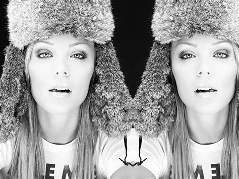 Naked Laura Vandervoort Added 07192016 By Gwen Ariano