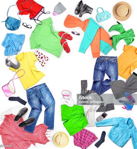 의류입니다 남자 여자 어린이 흰색 배경에 고립에 대 한 옷 구성 0명에 대한 스톡 사진 및 기타 이미지 0명 구도 귀여운 Istock
