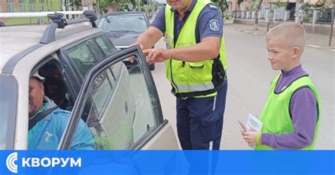 Ученици от Главиница влязоха в ролята на полицаи Кворум Силистра