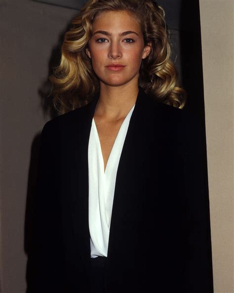 Elaine Irwin Photo 45 Of 54 Pics Wallpaper Photo 1367072 Theplace