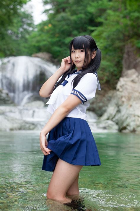 ぶっとい太もものロリ小学生がマンコくらい平気で見せられる画像 ロリjcの専科
