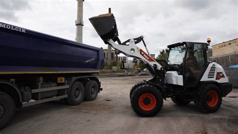 Bobcat Compact Wheel Loader Wins Global Design Award Agriland Ie