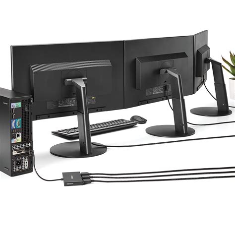 Vga Adapter For Multiple Monitors At Kathaleen Velasquez Blog