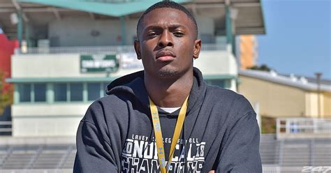 Spotlight Is Bright On Jc Cb Rejzohn Wright