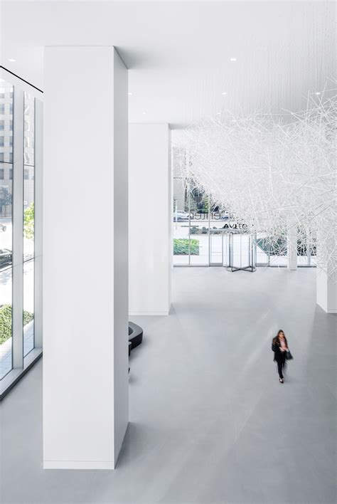 Tokujin Yoshioka Creates Cloud Sculpture From Thousands Of Acrylic Rods