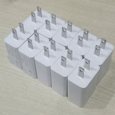 Củ sạc nhanh Adapter 2A tiện lợi dành cho máy tăm nước đồng hồ điện Maxvi