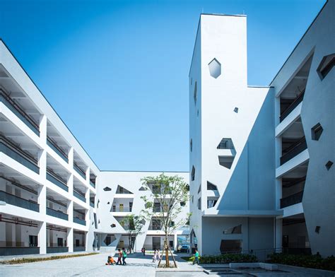 Gallery Of School Architecture 70 Examples In Plan And Section 22
