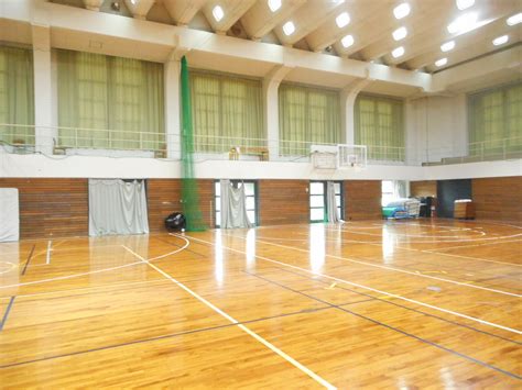 ★大学体育館・壁補修工事！！