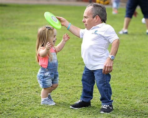 Who Is Taller Dwarf Or Midget Tubezzz Porn Photos