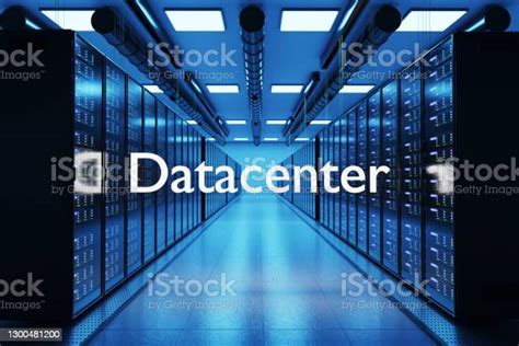 네트워크 인터넷 서버 랙의 여러 행이있는 대형 현대 데이터 센터의 데이터 센터 로고 3d 일러스트레이션 수퍼컴퓨터에 대한 스톡 사진 및 기타 이미지 Istock