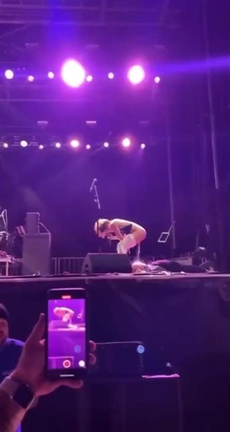 Rapper Ice Spice Pisses On Fan Live On Stage