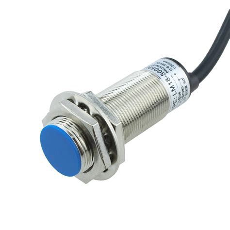 Lm18 3005na M18 Metal Proximity Inductive Sensor China Inductive Sensor Proximity Sensor