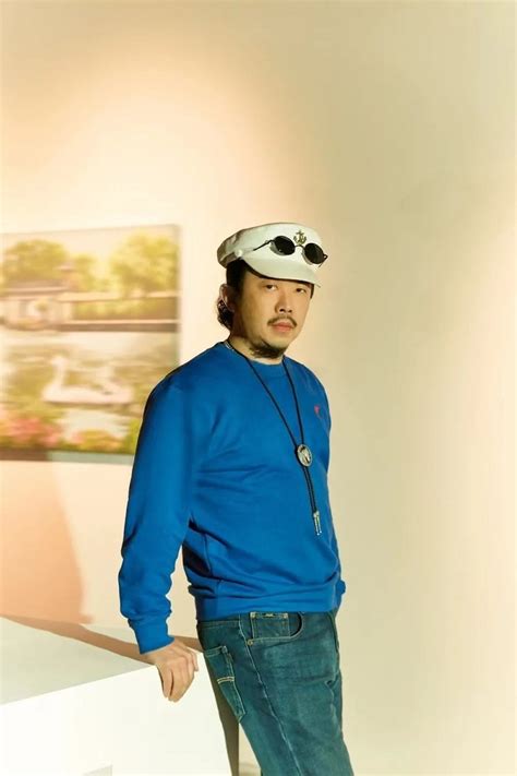 Lettera E Maria Ritratte Dal Famoso Zhang Xiaoyu