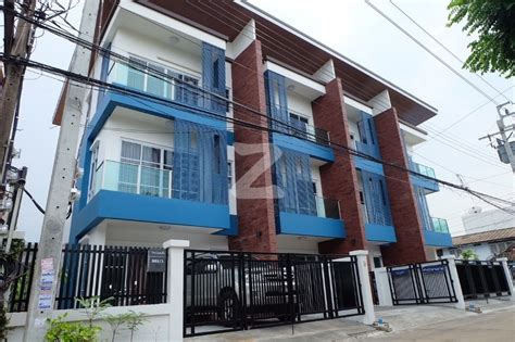 เดอะ คาสเทลโล ลาดพร้าว 71 The Castello Lardprao 71 ใกล้ Yl04 ลาดพร้าว 71