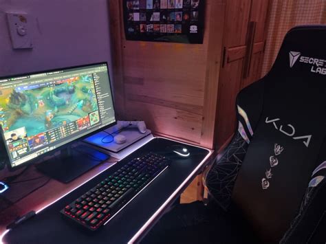 예비 대학생의 가성비 데스크 셋업 디지털 컴퓨터폰it 에펨코리아