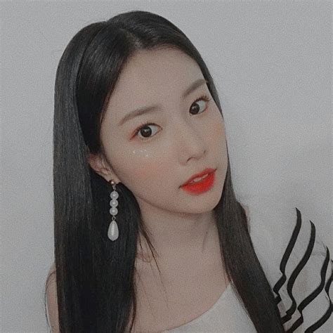 Icon Kang Hyewon Aesthetic Izone Iz One Aesthetic Icon