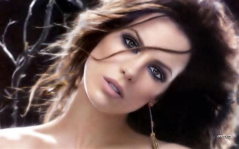 Fetch Free Wallpapers Babes Wallpaper Pack 25 1920x1200