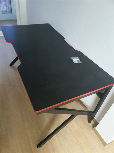 에이픽스 게이밍 책상 1600x800 당근 중고거래