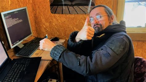 Большой Брат видит тебя Youtube