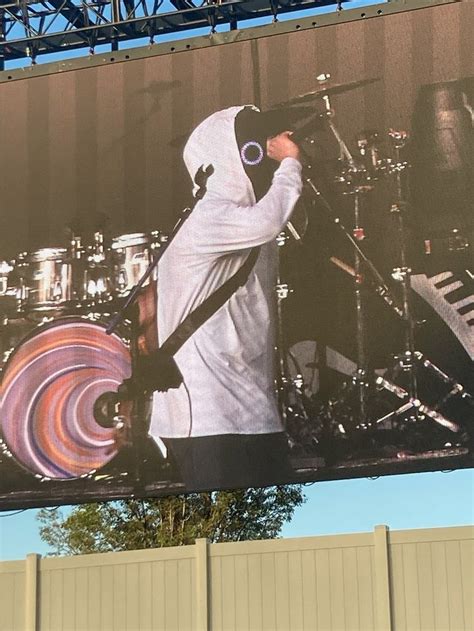 Boywithuke Artist Having A Crush I Fall