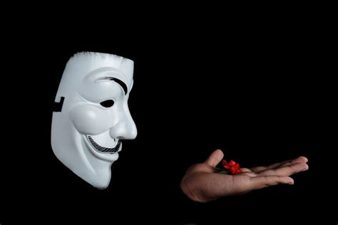 8 Tips To Keep Your Bluetooth Secure From Hacking