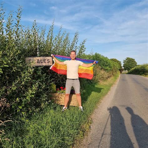 Contracting Hiv Made Me Dismantle My Own Beliefs About Being Poz — Now I Help Others Do The Same