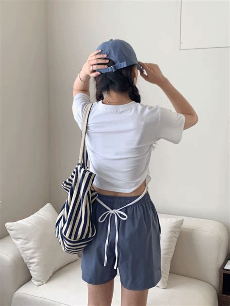 소량재고세일 반전 뒷 리본끈 슬림 스판 크롭 반팔 티 에이블리