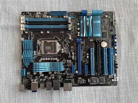 Комплект Asus P8p67 V3 1 I5 2500k 4 5 Ghz ОЗУ 12гб 1 900 грн Комплектуючі та аксесуари