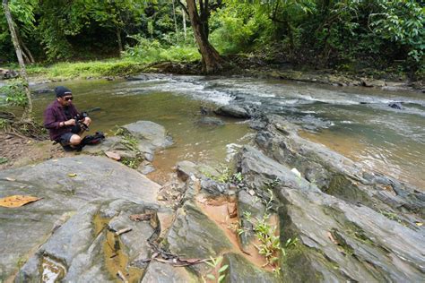 Situs Batu Sekis Sei Kambang Meratus Geopark