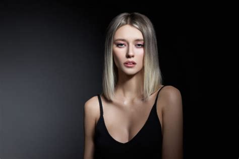 The 15 Best Hair Colors For Pale Skin In 2025