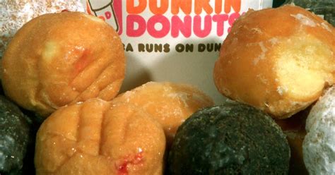Cops Dunkin Donuts Worker Sold Sex On Breaks Cbs News