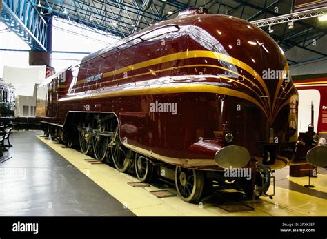 Lms Princess Coronation Class 6229 Duchess Of Hamilton In Streamlined Lms Princess Coronation Class 6229 Duchess Of Hamilton In Streamlined