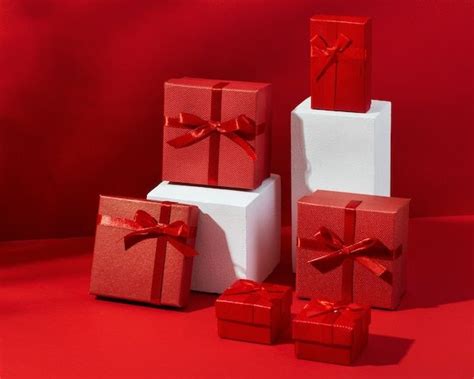 백색 공구 선물 상자 완벽 사진 촬영