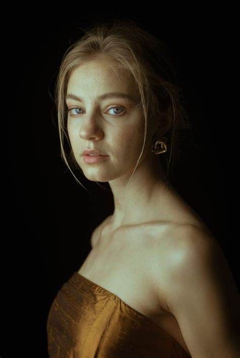 7 Hot Sexy Yuliia Sobol Bikini Pics