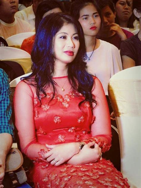 အေးချမ်းမေရဲ့ ဖက်ရှင်အလန်းစုစည်းမှု Myanmarload