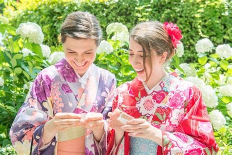 후시미 이나리 신사 교토 기모노 대여 및 사진 촬영 세션 Kkday