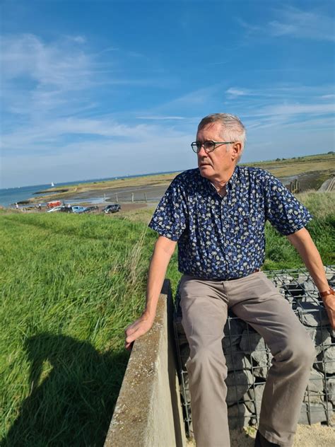 My Father Will Be Passing Away Shortly Image Needs Minor Alterations €10 Rphotoshoprequest